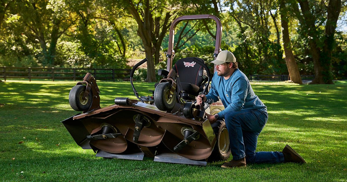 Grasshopper PowerFold - Flip-Up Deck Zero-Turn Mower
