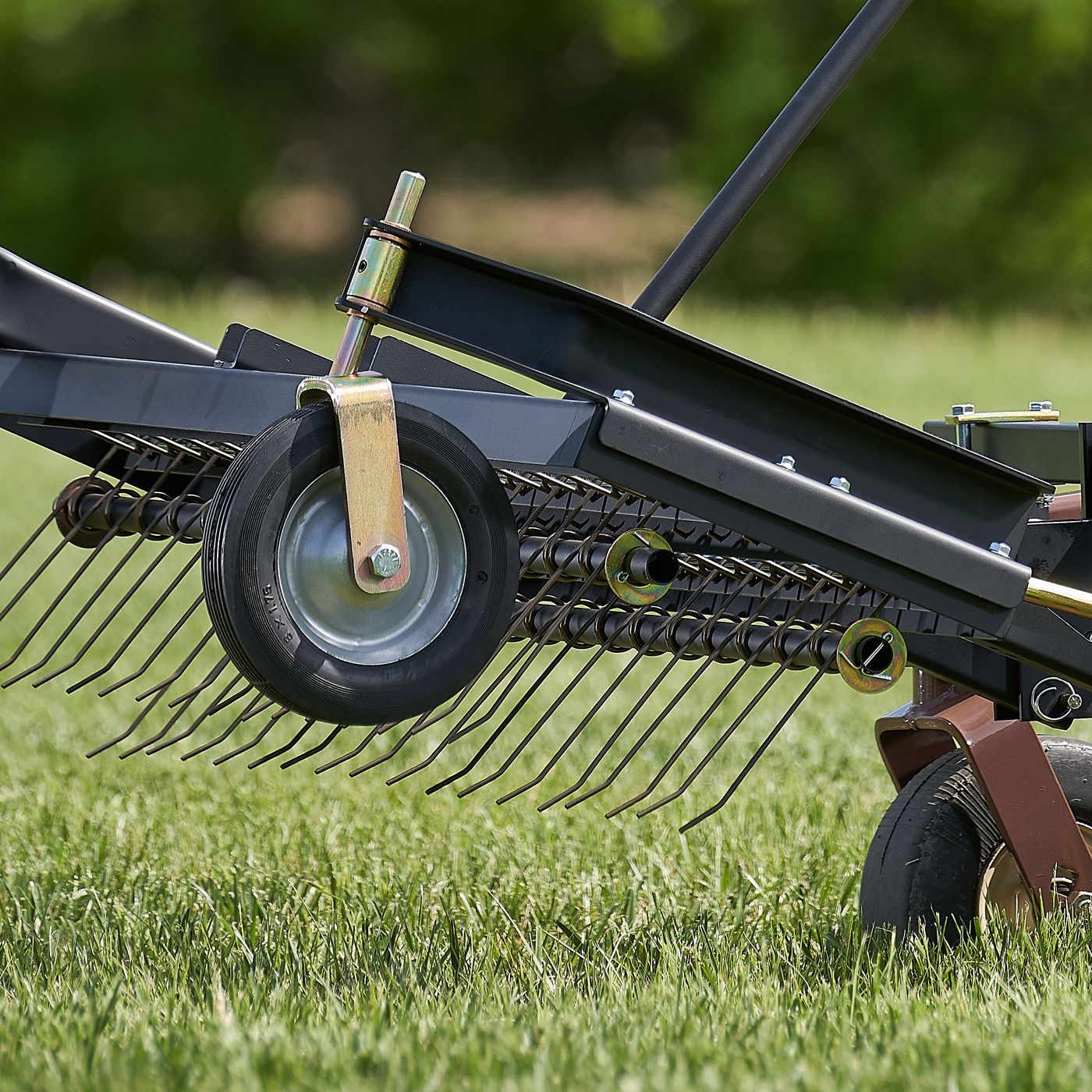 Grasshopper FrontMount Attachments | Zero-Turn Dethatcher